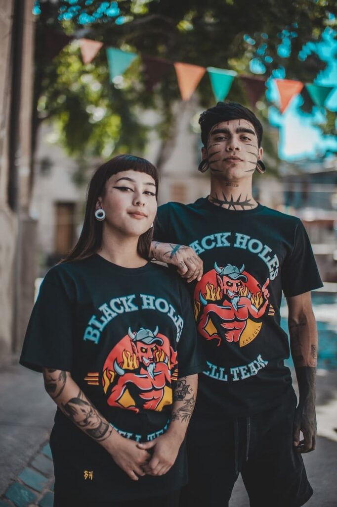 Polera Hell Team - Blackholes
